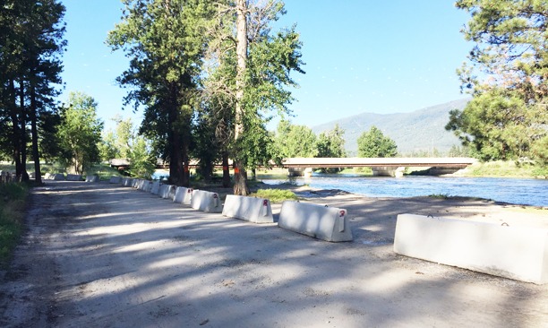 Boat Launch Blocked Mayor To Work On Plan For Town Launch 0229