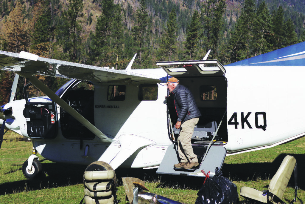 Help pours into Moose Creek Ranger Station - Bitterroot Star